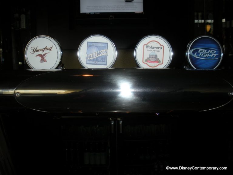 Outer Rim Lounge | Disney's Contemporary Resort Fan Site