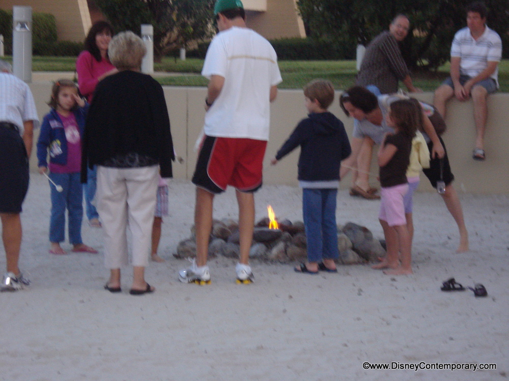 The Contemporary Campfire | Disney's Contemporary Resort Fan Site